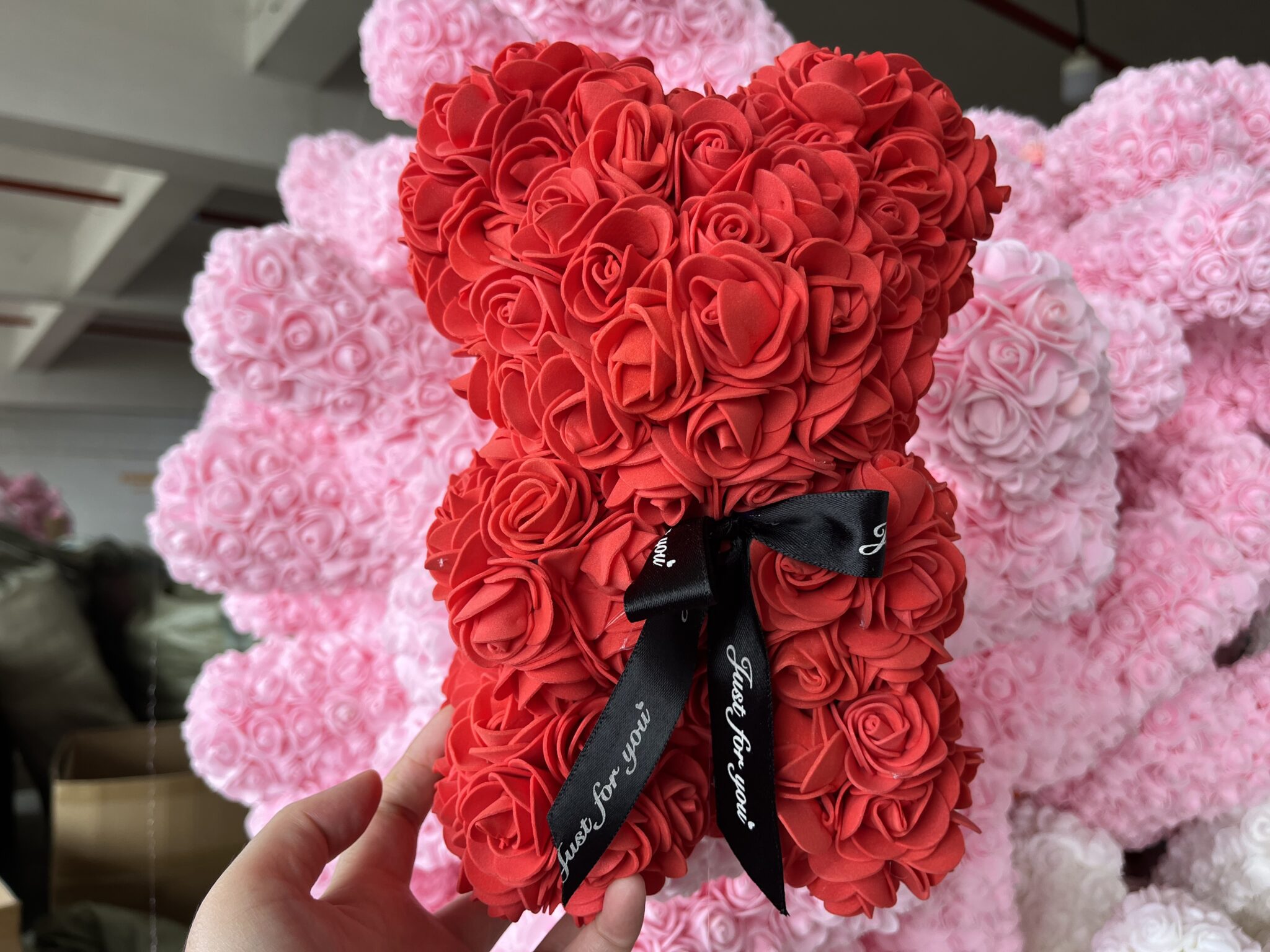How to Choose a High-Quality Rose Bear Gift (Without Getting Burned ...